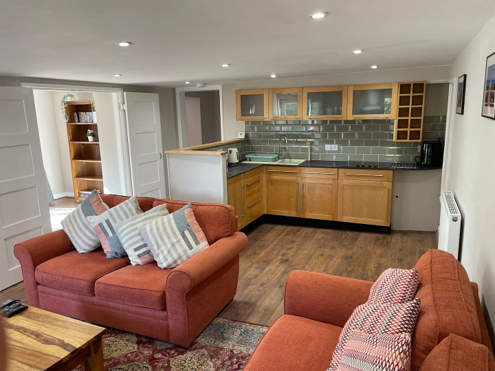 Olive Tree Holiday Apartment - Bridport