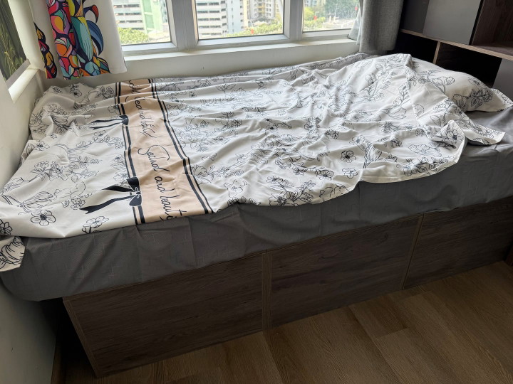 Whole Flat, 15 Mins Walk To Mtr Station - Hong Kong Airport (HKG)