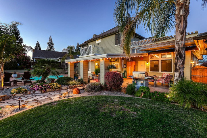 Berits Place ~ Oasis With Scenic Views - Redding, CA