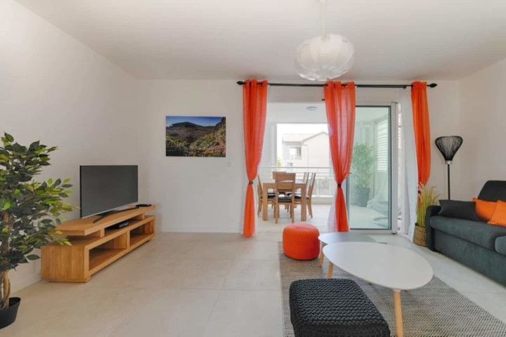 T3 Elégant à 50 M Du Lagon- Confort & Sérénité - Saint-Gilles les Bains