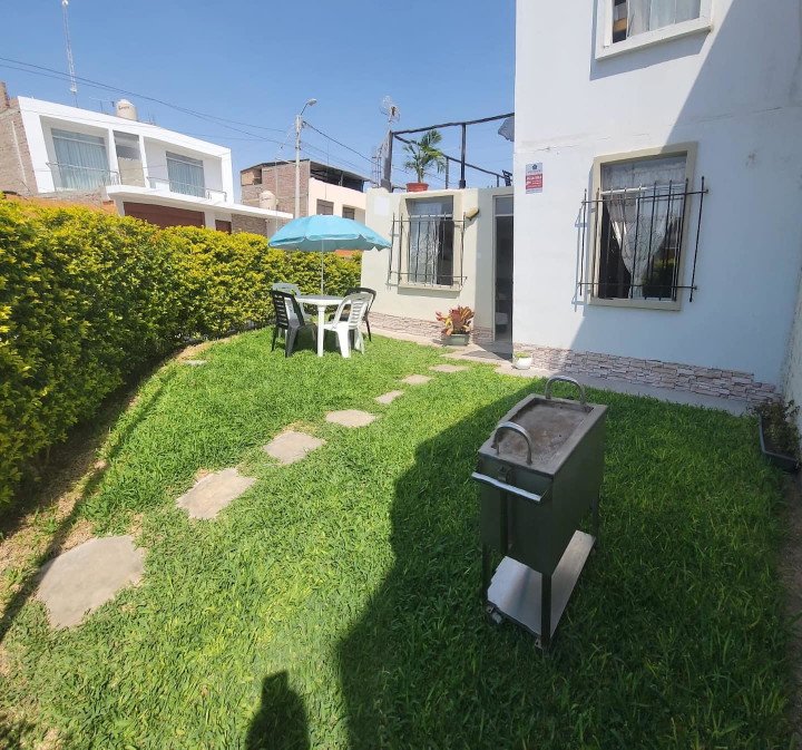 Beautiful Corner House, 9 People, Huacachina - Ica