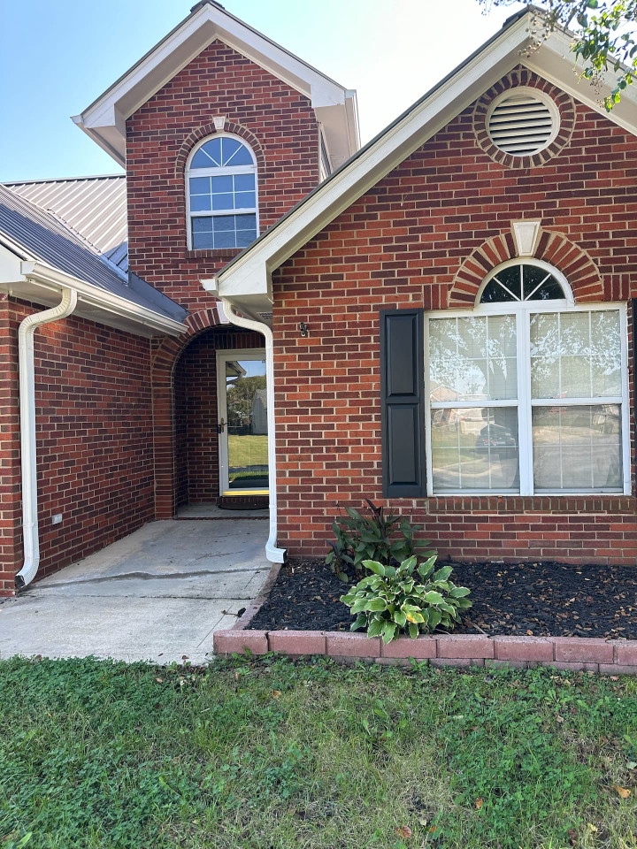 Near Charlotte House (Seasonal Pool) - Concord, NC