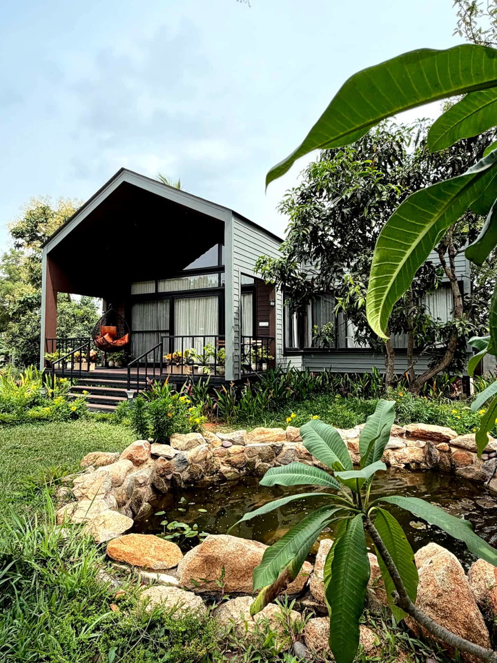 Whispering Winds Cabin | Pet-friendly, Farm & Pond -