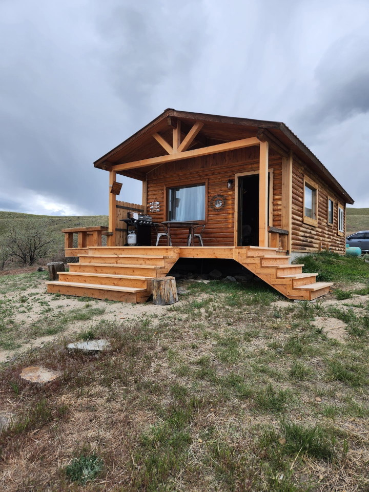 Cozy Cabin - Montana