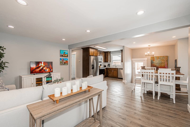 Sweet And Cozy! Completely Renovated Vintage Home. - Idaho Falls, ID