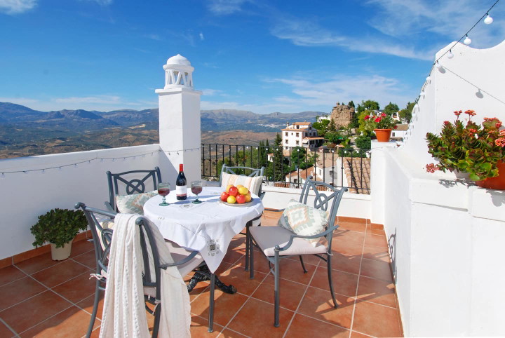 Casa Bonita, An Authentic Andalusian Village Experience. Pets-hispeed Wifi-airco - Andalusia