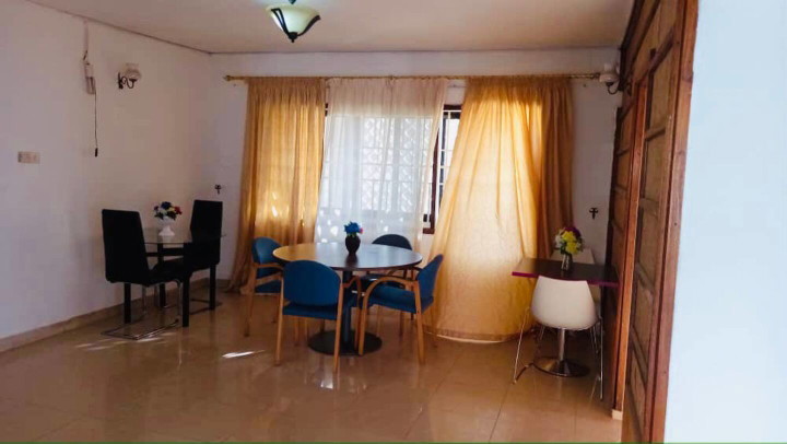 Welcoming Bed And Breakfast With Free Parking. - Freetown