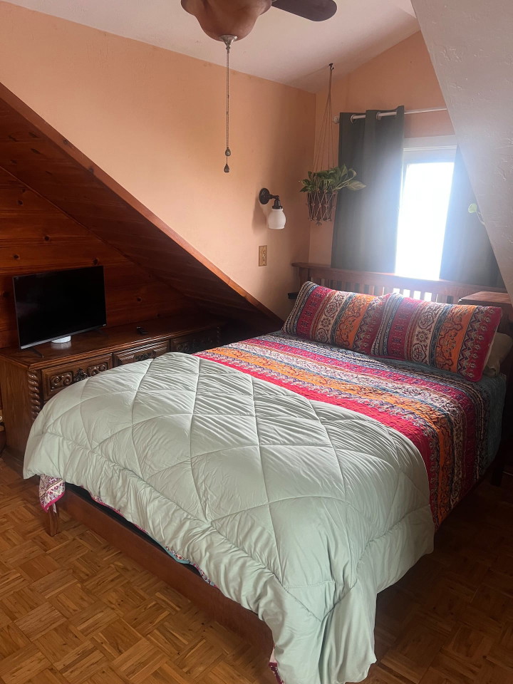 3rd Floor Ocean View Loft-private Deck, Jacuzzi. - Ventura, CA