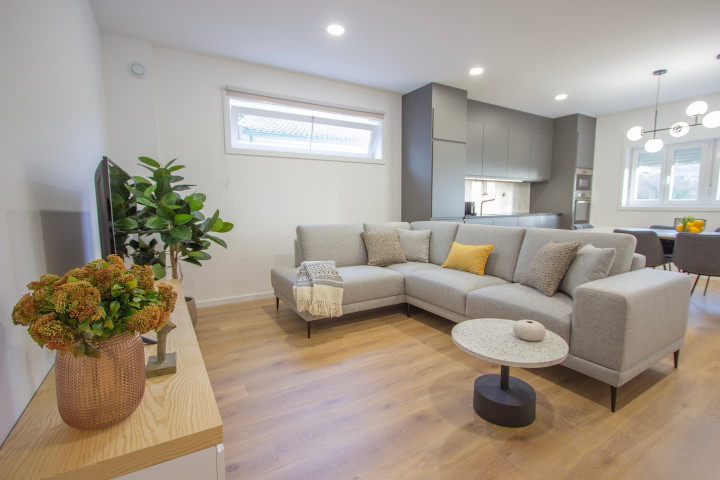 Spacious 3 Bedroom Single-story House With Parking Space - Guimarães