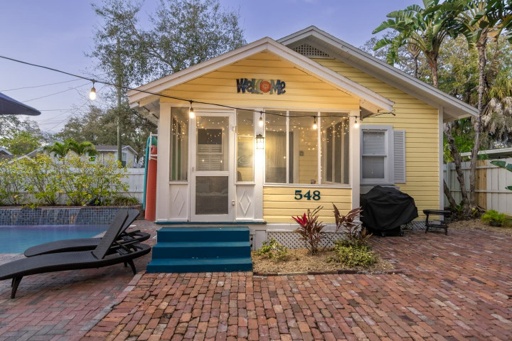 Dunedin Private Pool Oasis-cozy Coastal Cottage - Clearwater, FL