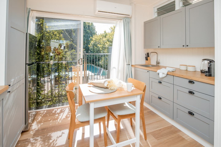 The Shed Quarters | 10 Mins Australia Zoo | Pool - Beerwah