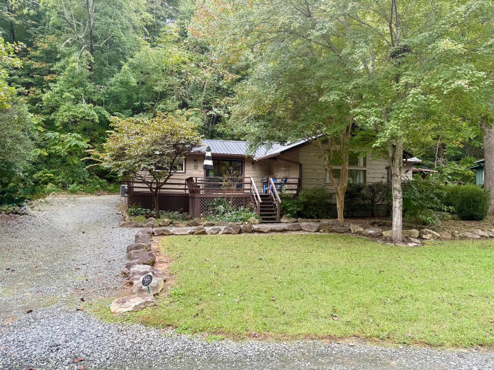 Relax & Reconnect At Lake Lure - Affordable Rental - Chimney Rock State Park, Chimney Rock