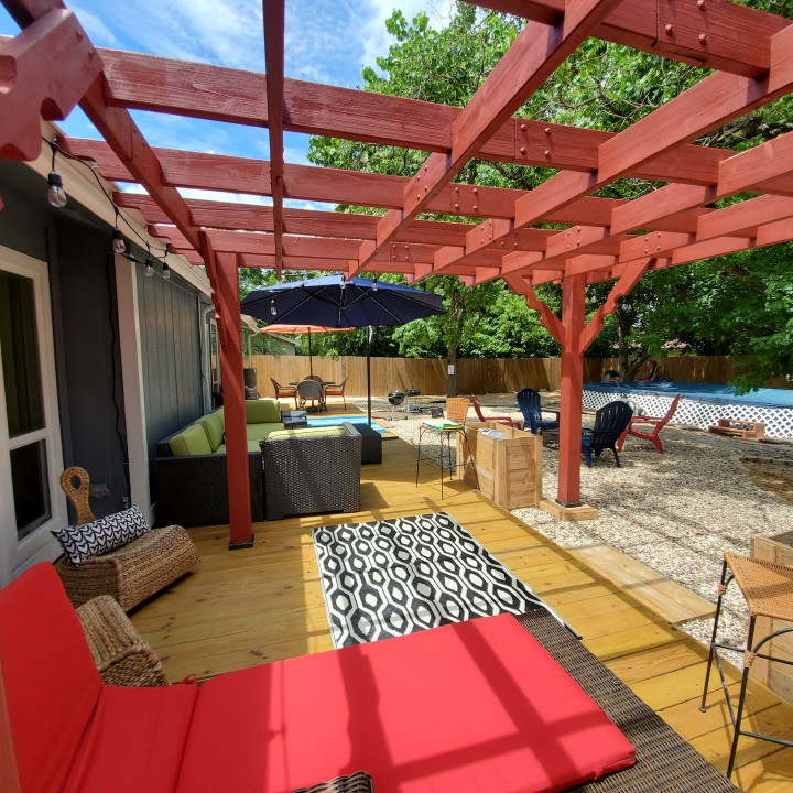 Party With A Jaccuzzi, Firepit And Backyard Games For 12+ - Austin, TX