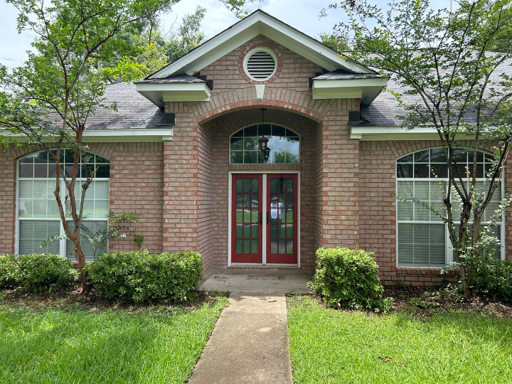 House Off Lamy Ln. & Bonita Pl. - Monroe, LA