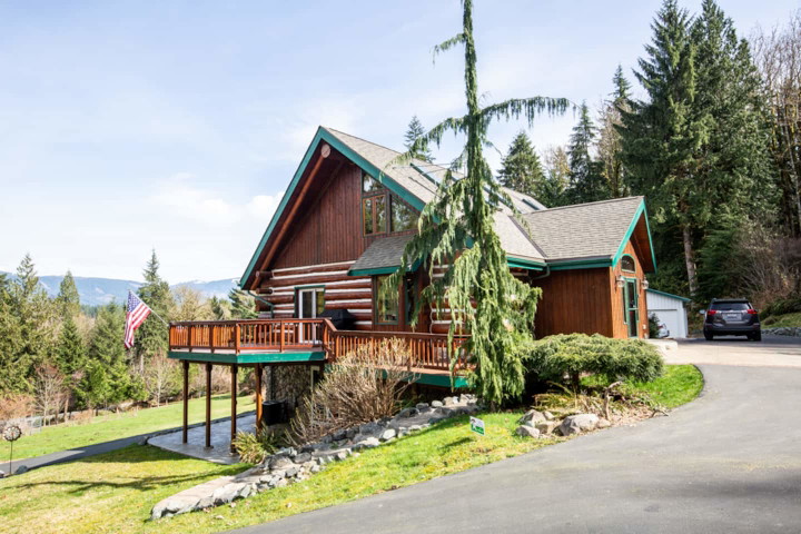 The Gingerbread Cabin (Version 2/2) - Gold Bar, WA