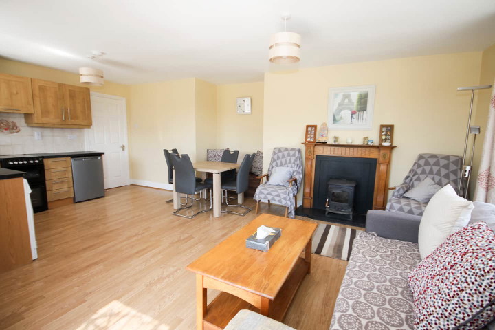 Beachfront 2 Bedroom/2 Bathroom Apartment - Waterford