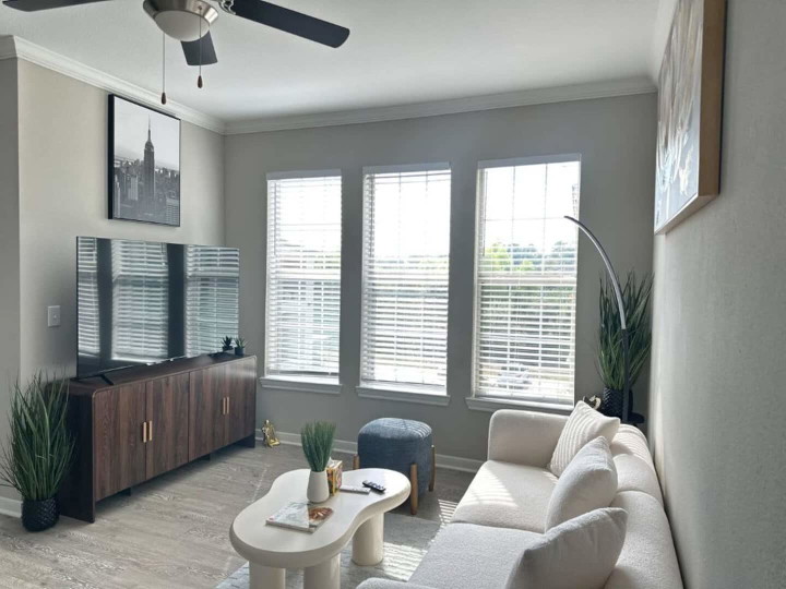 1br Magnolia Tx | Pool, Gym + Free Parking - The Woodlands, TX