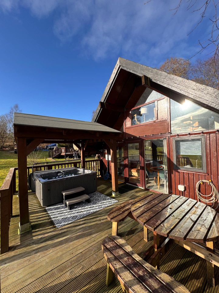 Jura Log Cabin With Hot Tub, Near The Lake - Loch Awe
