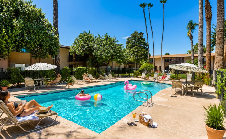 Luxury Old Town 2br/2ba Ac 2 Pools Parking - Scottsdale, AZ