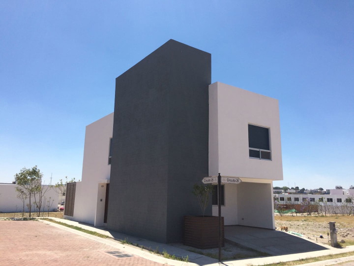 Long Stays Near Vw (15 Min) - We Charge - Puebla