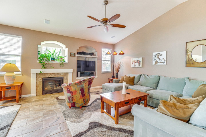 Game Room & Fireplace: Reno Home 5 Mi To Dtwn! - Reno, NV