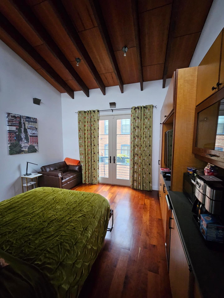Quaint Apartment In Federal Hill - Baltimore, MD
