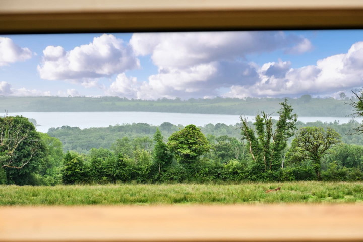 Green Gables - Lake Views Contemporary With Annex - Donegal