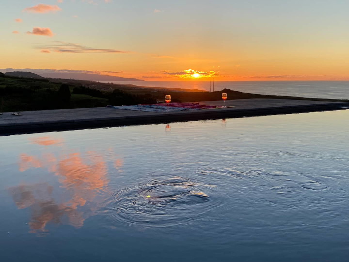 3 Br W/infinity Pool, Spectacular Ocean Views - Azores