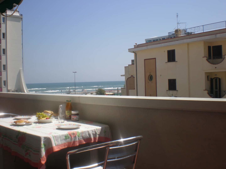 Home Riccione 6 People Weekly Rent Carpark - Rimini