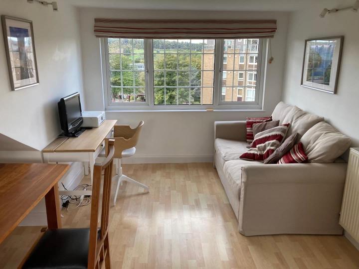 Bright And Cosy Duplex. - Edinburgh Airport (EDI)