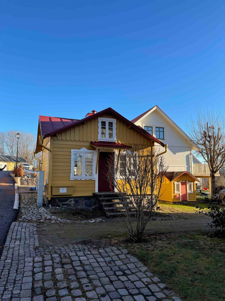 Nyrenoverat Hus, Parkering  Och Elbils Laddning - Gothenburg
