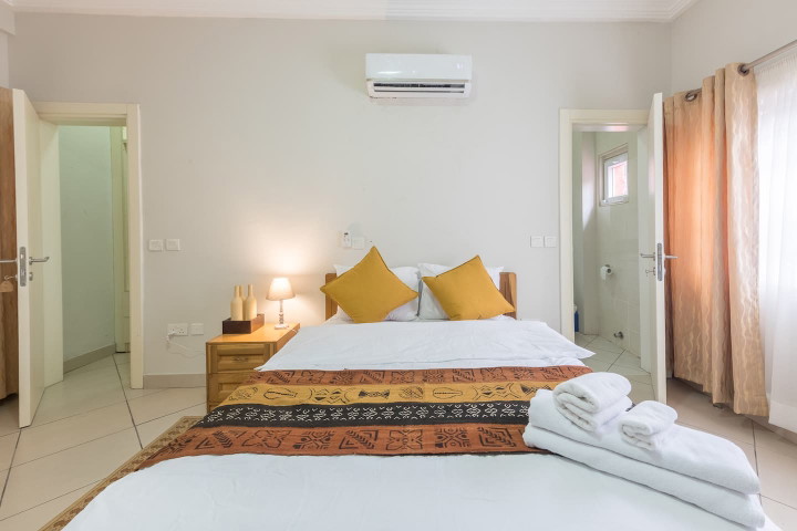Two (2) Bedroom Apt With A Pool In Ridge, Accra - Accra