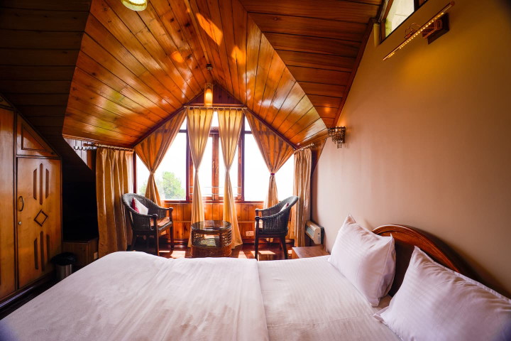 Cozy 3-bedroom Attic: Tea Valley View - Darjeeling