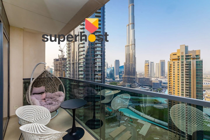 Burj View | Stylish 3br + Maids Room In Act Tower - Dubái