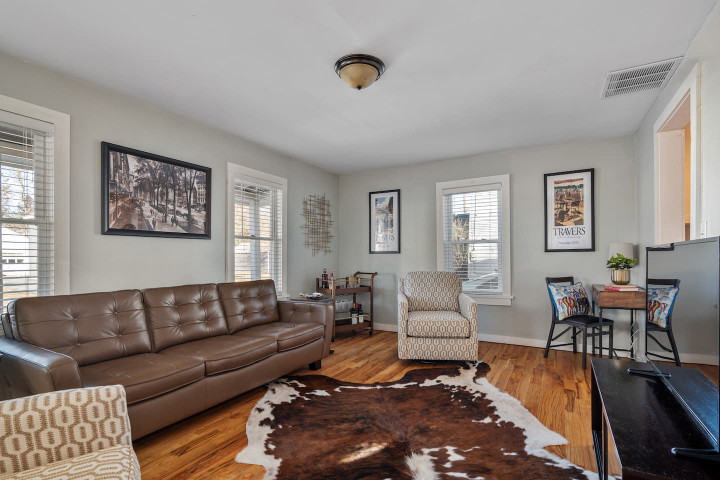 Saratoga Perfect Location - Saratoga Springs, NY
