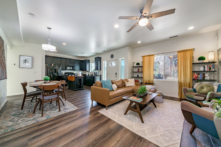 Urban Oasis: Trendy & Central With Ac And Backyard - Flagstaff, AZ