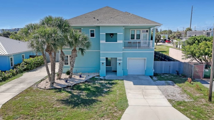 Sol: Beach, 3/3.5, Pool, Pkball Closeby, Bch Toys - Cocoa Beach, FL