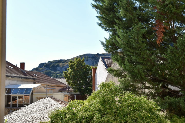 Appartement Cœur De Ville Avec Place Parking - Cavaillon