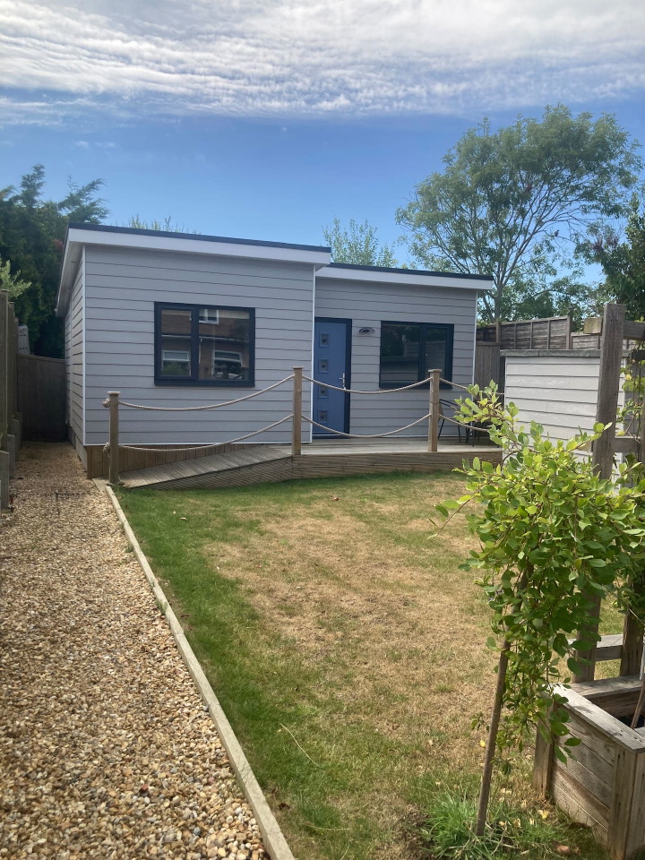 Sea Plum Lodge- Cosy And Close To The Fun Of Ryde. - Hampshire