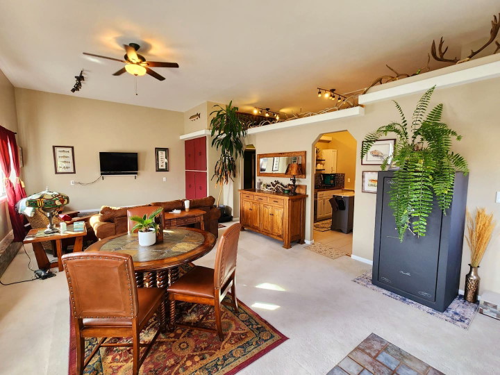 Spirit Mountain Guest House - Cody, WY