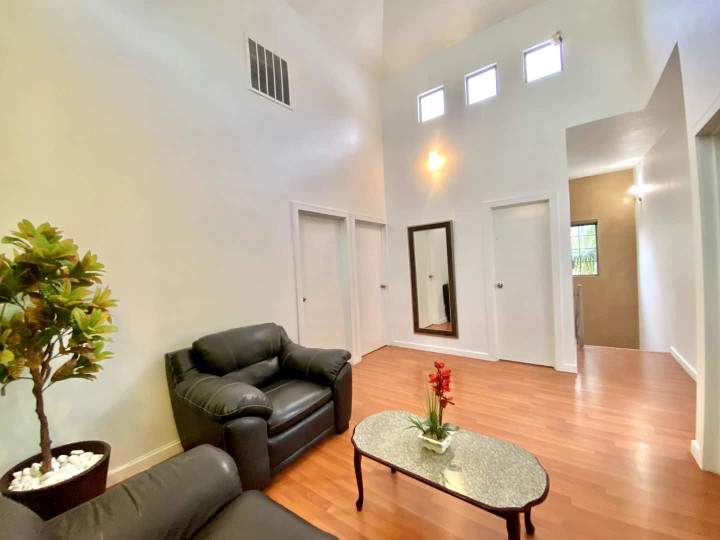 R. Complete House, Closed Subdivision, Garage, Security - Chihuahua