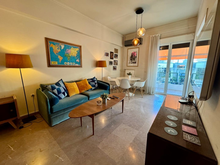Cozy Artsy Apartment In Glyfada Centre! - Greece