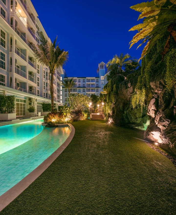 Free Swimming Pool · Hot Spring Sauna · Gym · Grand Florida Pattaya Near The Beach Water Park Apartment E206 - Jomtien
