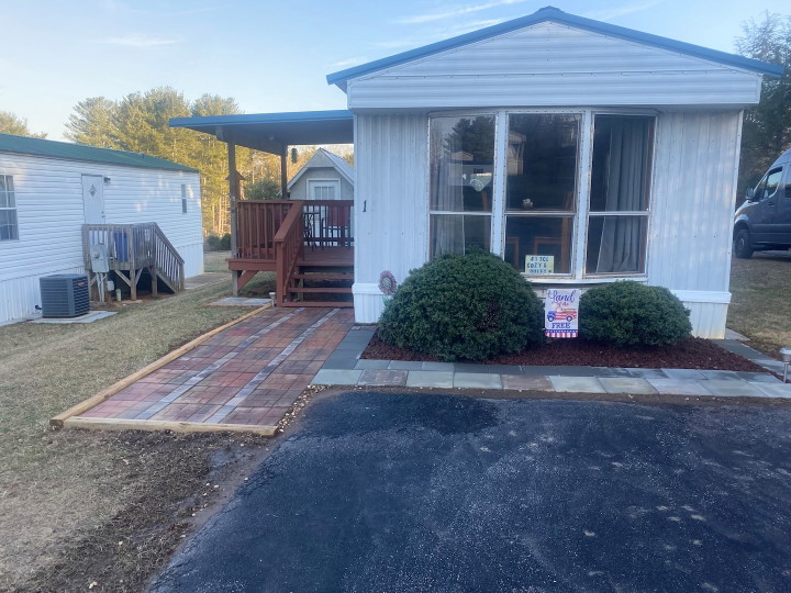Cozy, Quiet Retreat Near Blue Ridge Parkway. 2 Bed - Asheville, NC