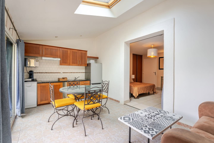 Gîte 50m2, 3 à 4 Pers, Parking Privé, Calme, Sauna - Montpellier