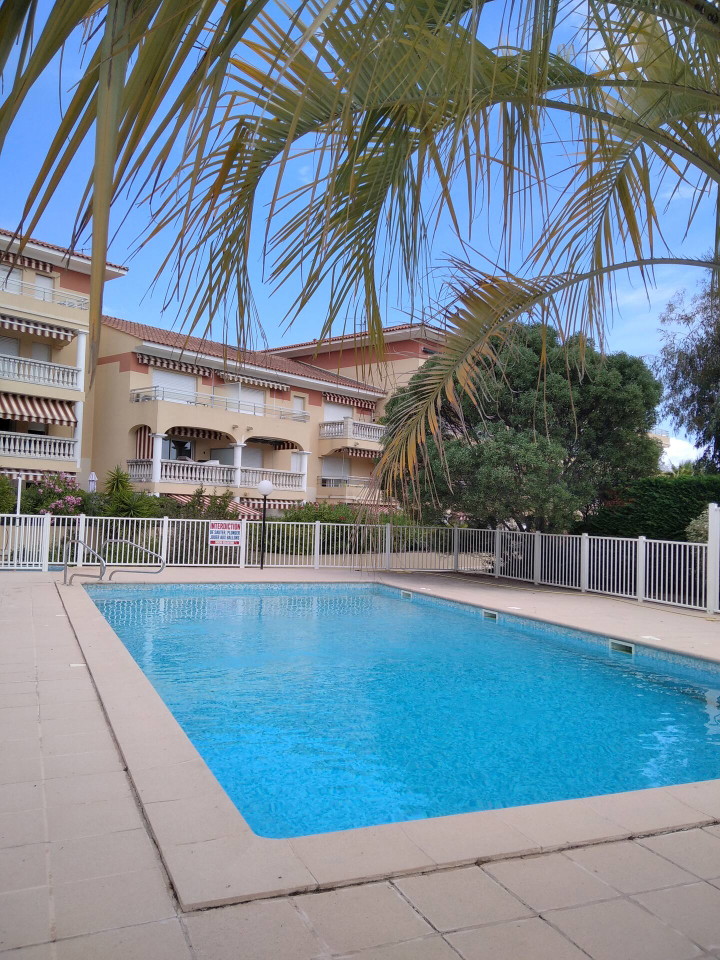 Entre Saint-raphaël Et L'estérel - Fréjus