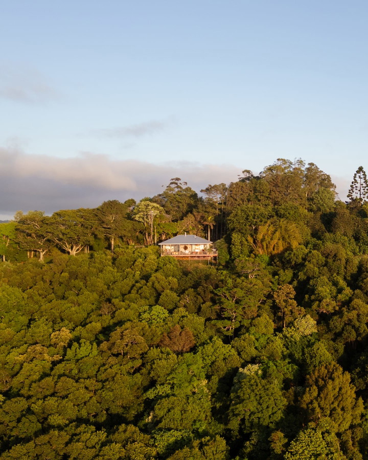 Balmoral 575 Bungalow. - Montville