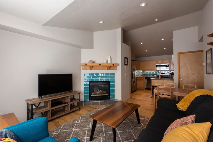 Walk To Resort! 2bed/2bath Newly Renovated Condo. - Big Sky, MT