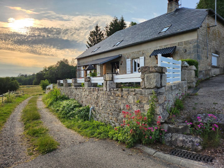 Maison De Village Chaleureuse Avec Patio - Tulle