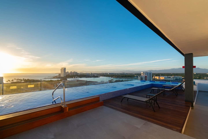 Guest Favorite Loft | Rooftop Pool, Gym & More - Puerto Vallarta